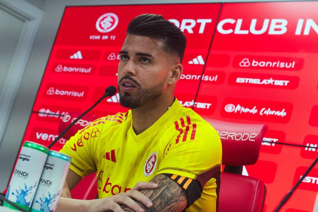 Goleiro Ivan é apresentado pelo Inter como mais novo reforço para 2024 ...